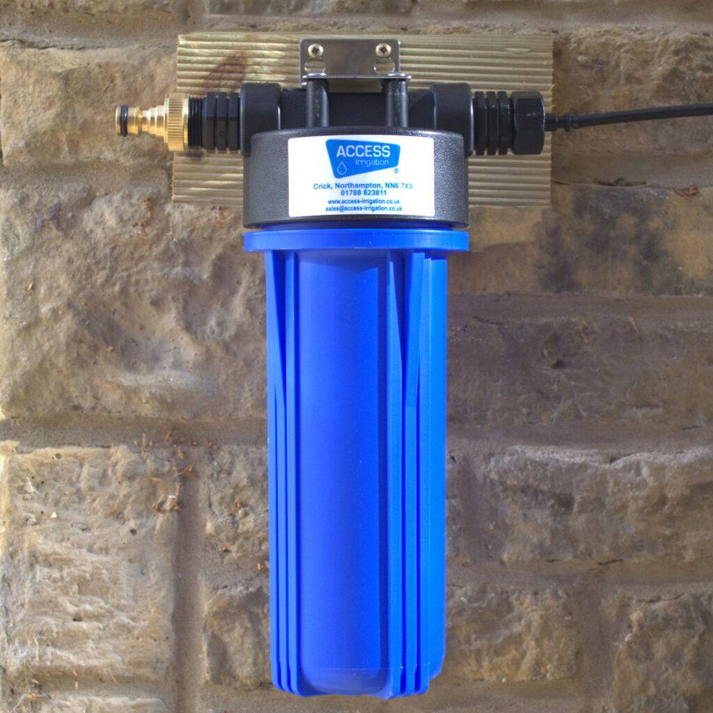 Feeding Plants with a Hose Fertiliser Feeder - Access Irrigation